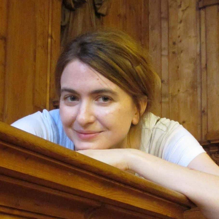 Recent graduate publishes book based on doctoral thesis - The Queen's ...